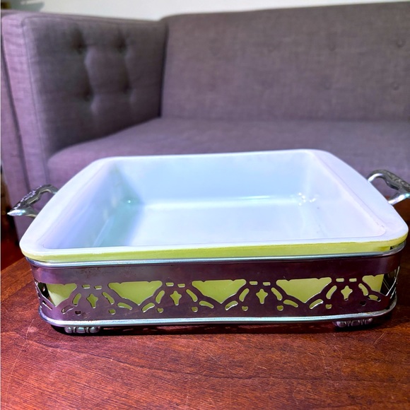 Pyrex | Dining | Vintage Pyrex With Stand Lime Green Bakewear Made In ...